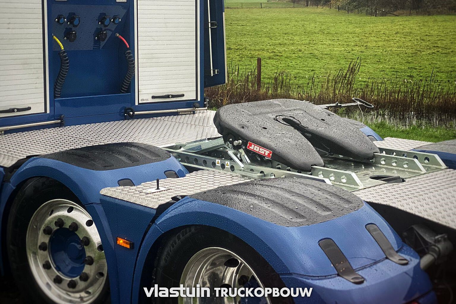 Vrijdag 22 December - Vlastuin Truckopbouw : Vlastuin Truckopbouw