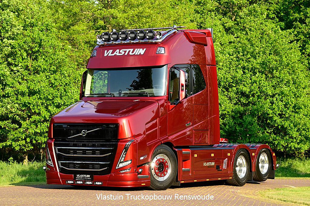 World Premiere: Volvo VT5 - Vlastuin Truckopbouw : Vlastuin Truckopbouw